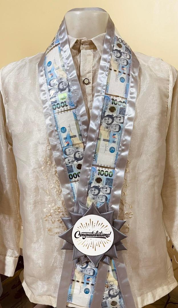 LETRA 'TO MONEY GARLAND LEI, Women's Fashion, Jewelry & Organizers ...