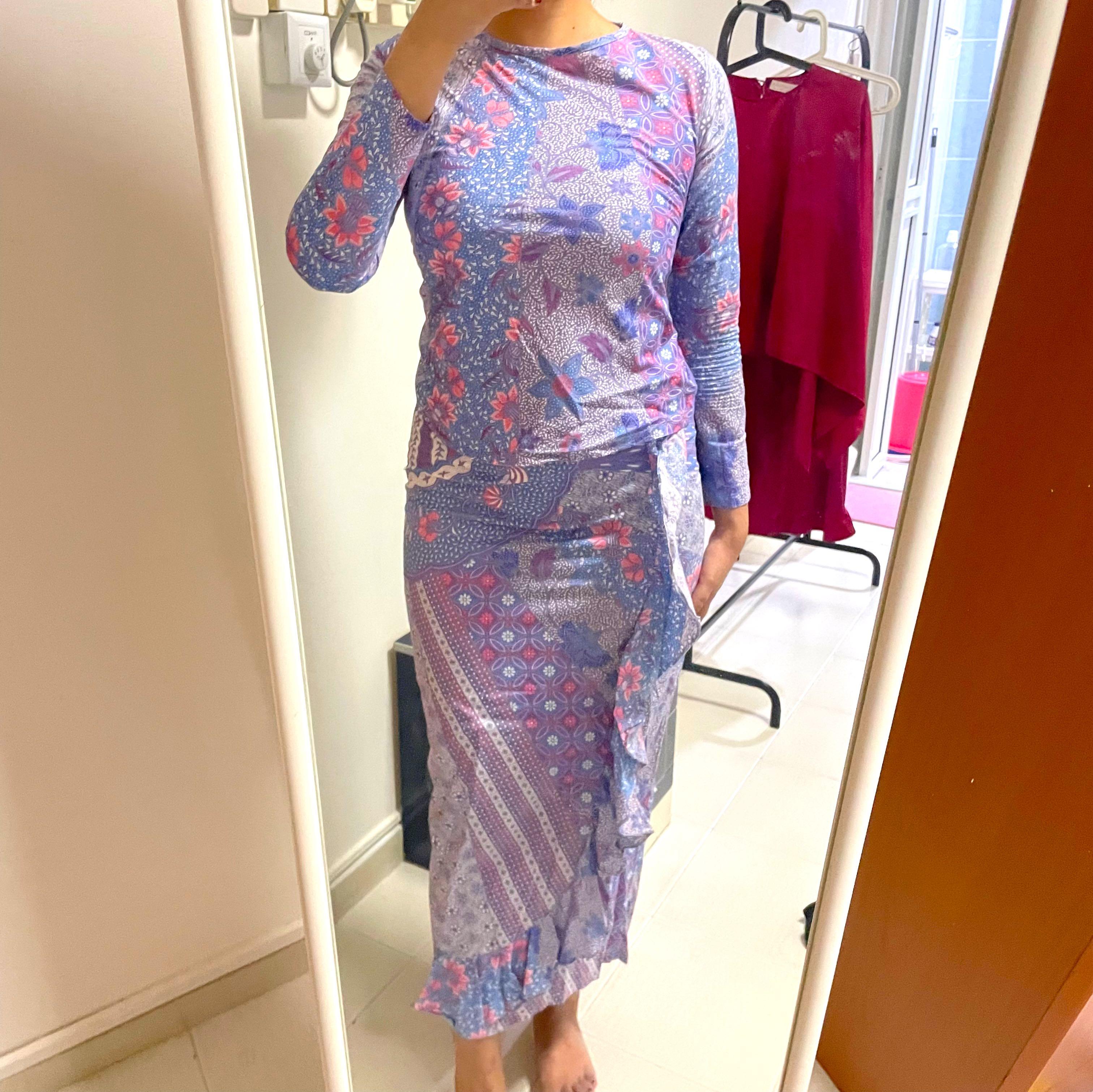 Batik set by Mannequin , Women's Fashion, Muslimah Fashion, Baju Kurung ...