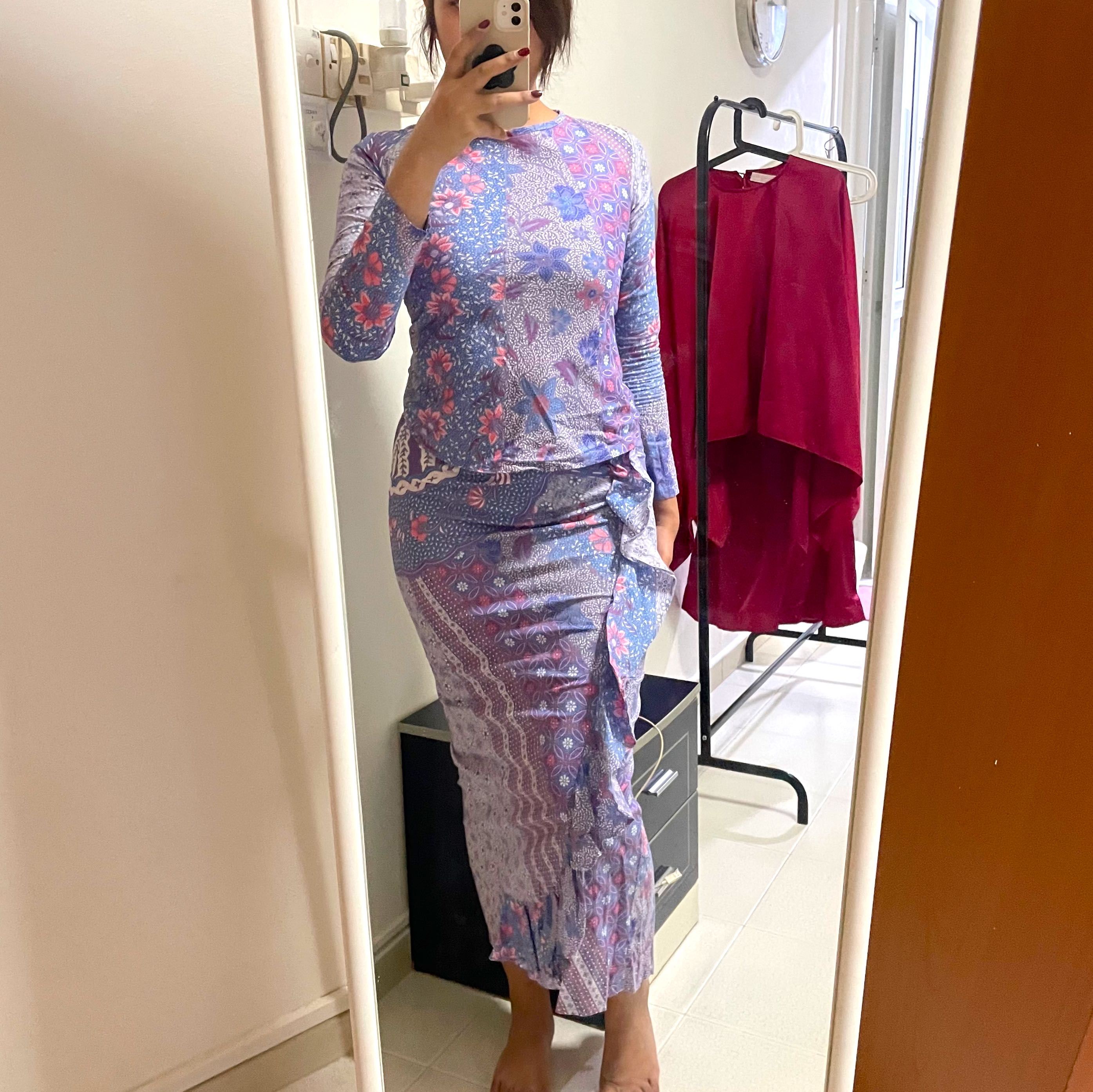 Batik set by Mannequin , Women's Fashion, Muslimah Fashion, Baju Kurung ...