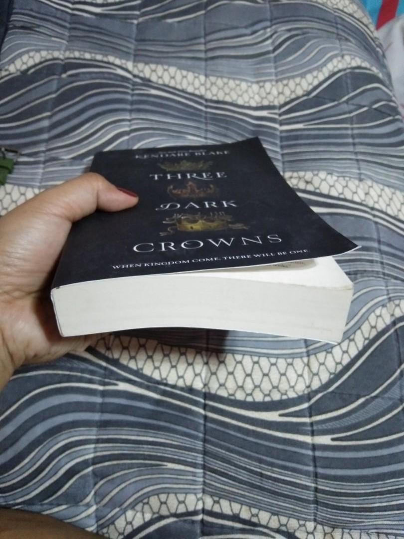 Mim' Bookshelf: Three Dark Crowns by Kendare Blake, Hobbies & Toys ...