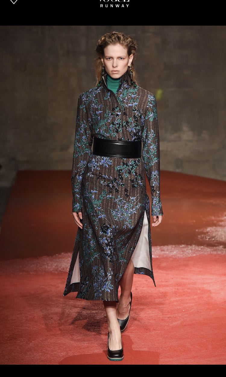 Sample runway Marni silk skirt, Luxury, Apparel on Carousell