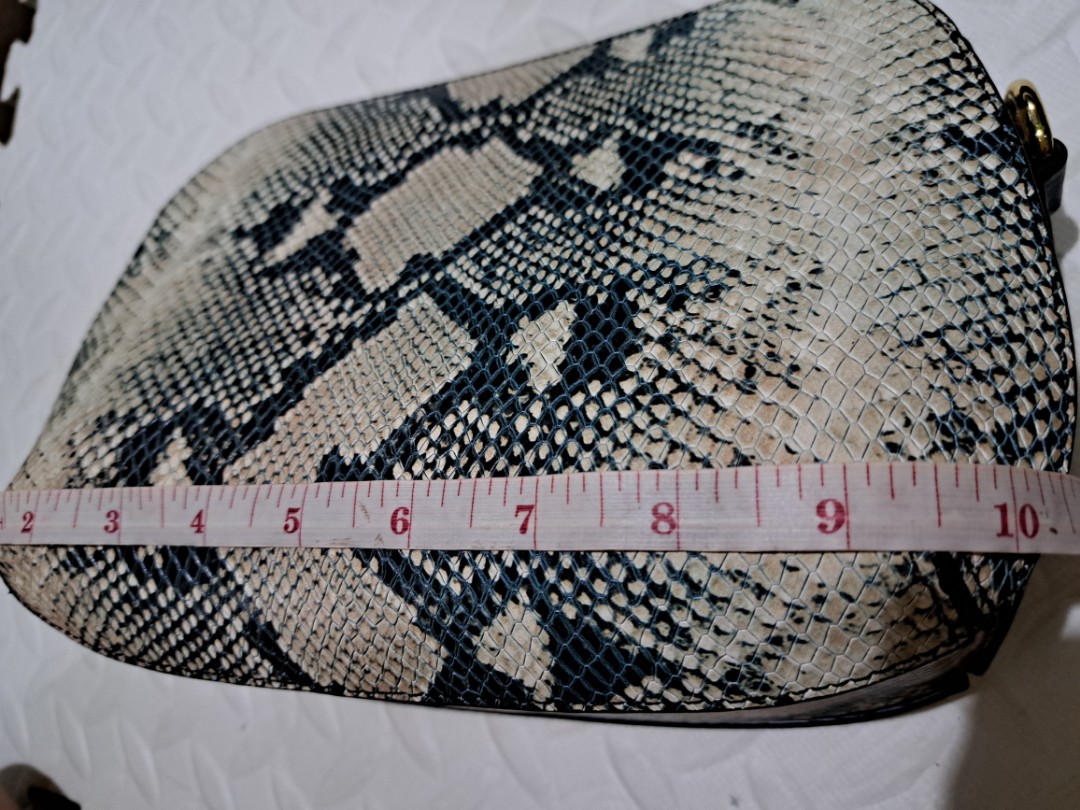 Snake skin shoulder / sling bag, Women's Fashion, Bags & Wallets ...