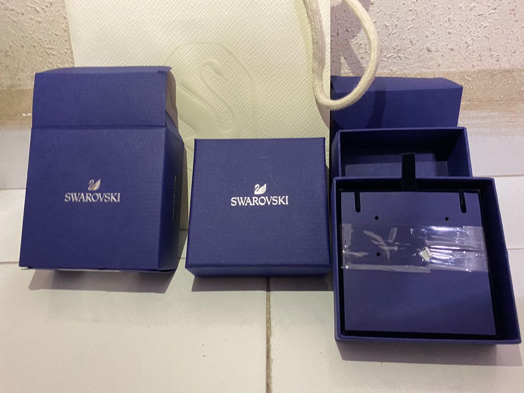 Swarovski box, Women's Fashion, Jewelry & Organisers, Accessory holder ...
