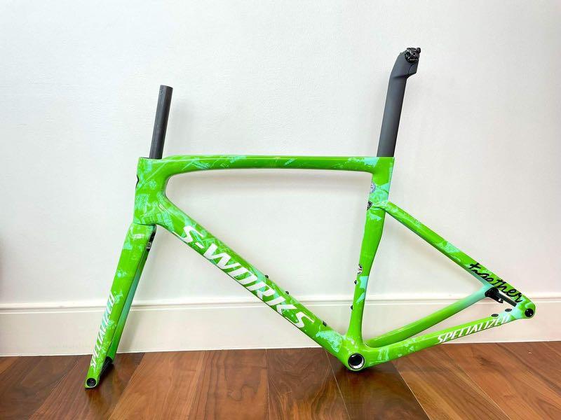 S-Works Sl7 Green Jersey TDF, Sports Equipment, Bicycles & Parts ...