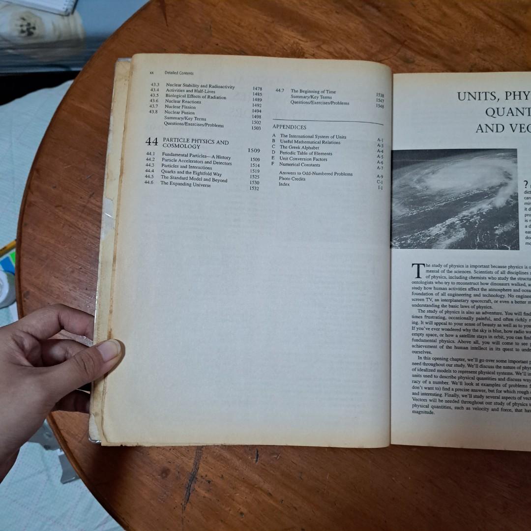 University Physics with Modern Physics 12th Edition, Hobbies & Toys ...