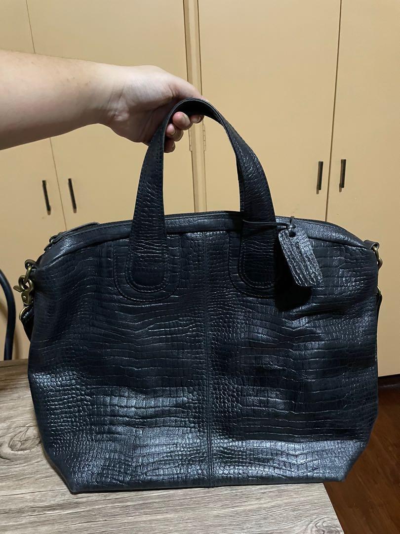 Vedasto black leather structured hand bag/sling bag, Women's Fashion ...
