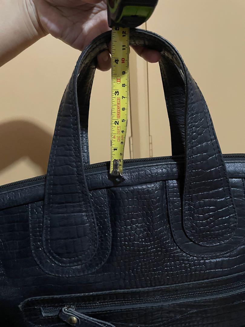 Vedasto black leather structured hand bag/sling bag, Women's Fashion ...