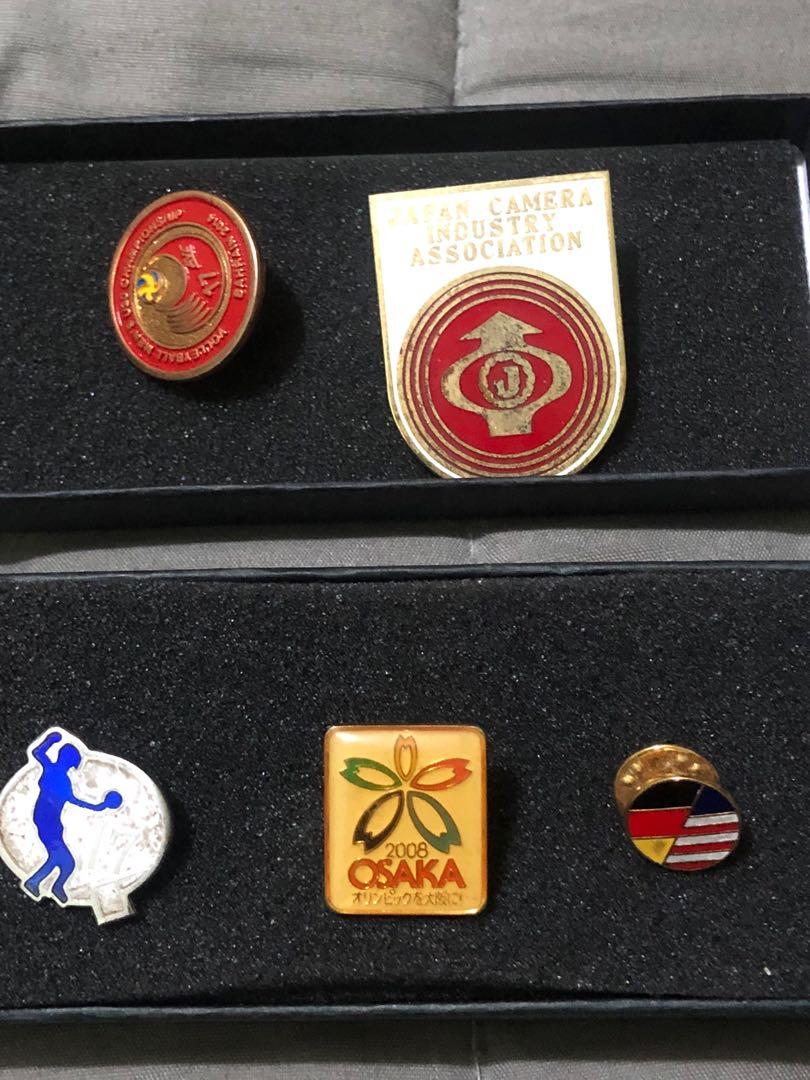 Vintage pin collection set, Hobbies & Toys, Memorabilia & Collectibles ...