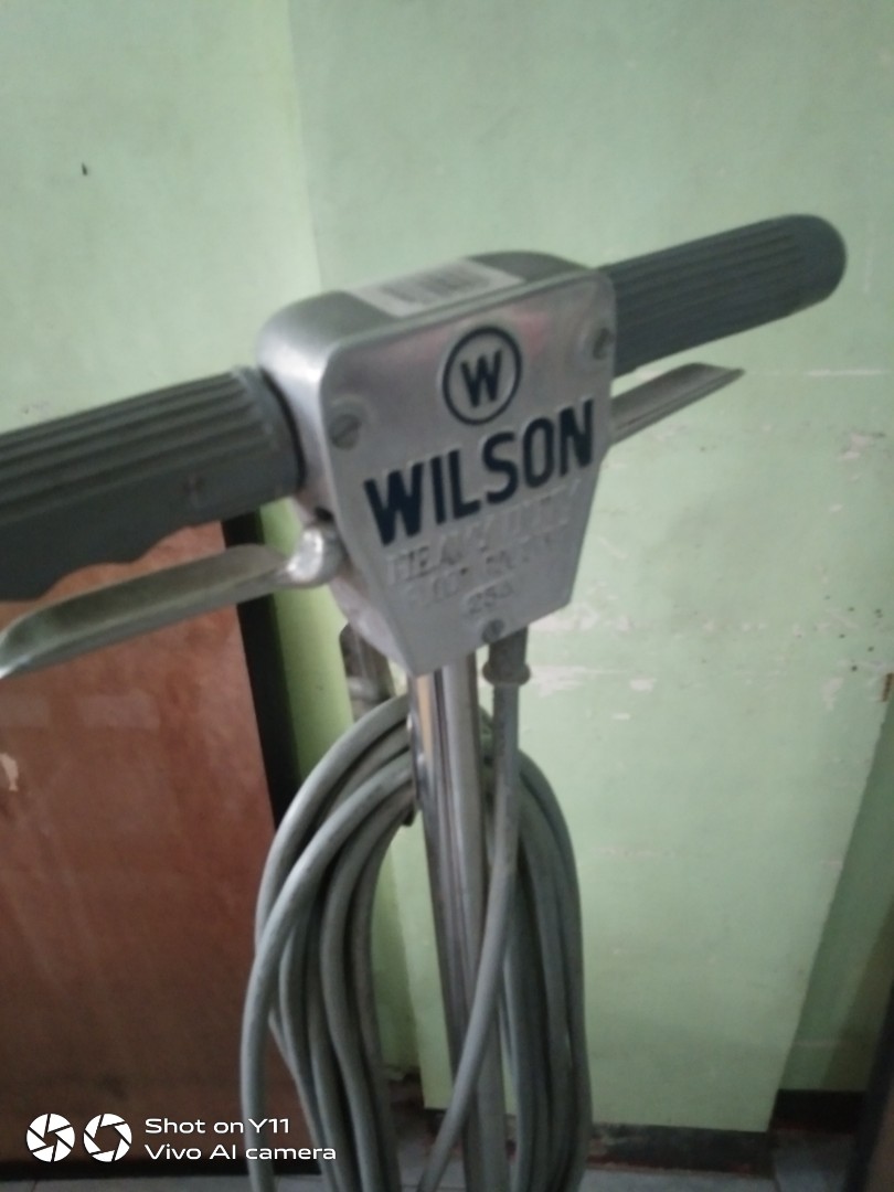 Wilson polisher 254 10 inches, Furniture & Home Living, Cleaning ...