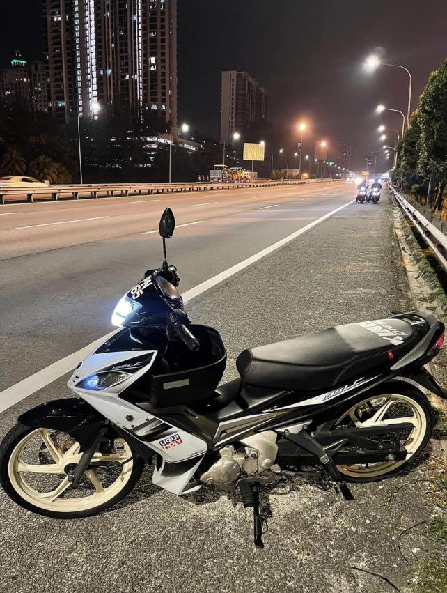 Yamaha lc v1, Motorbikes on Carousell