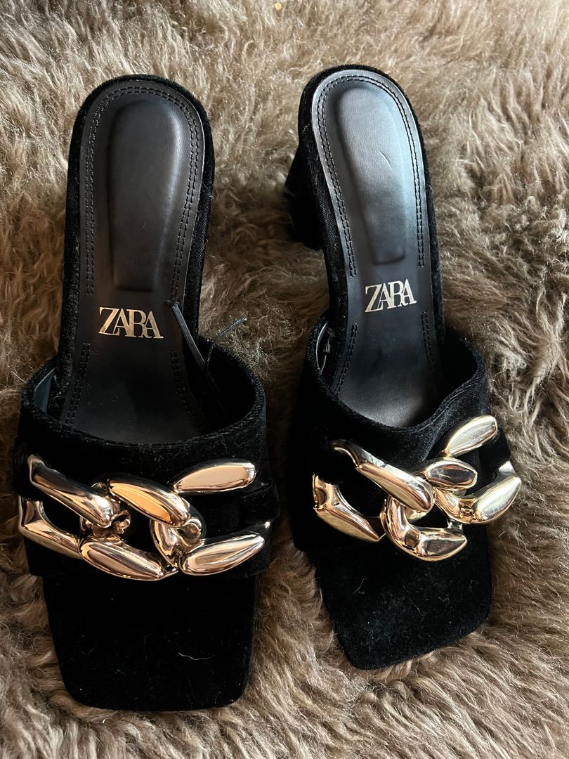 Zara mules sz38, Women's Fashion, Footwear, Flats & Sandals on Carousell