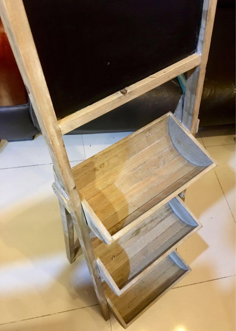 3-Layer Wooden Shelves with Chalk Board (Country-Style), Furniture ...