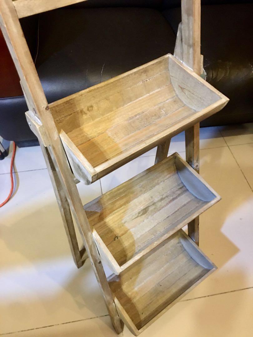 3-Layer Wooden Shelves with Chalk Board (Country-Style), Furniture ...