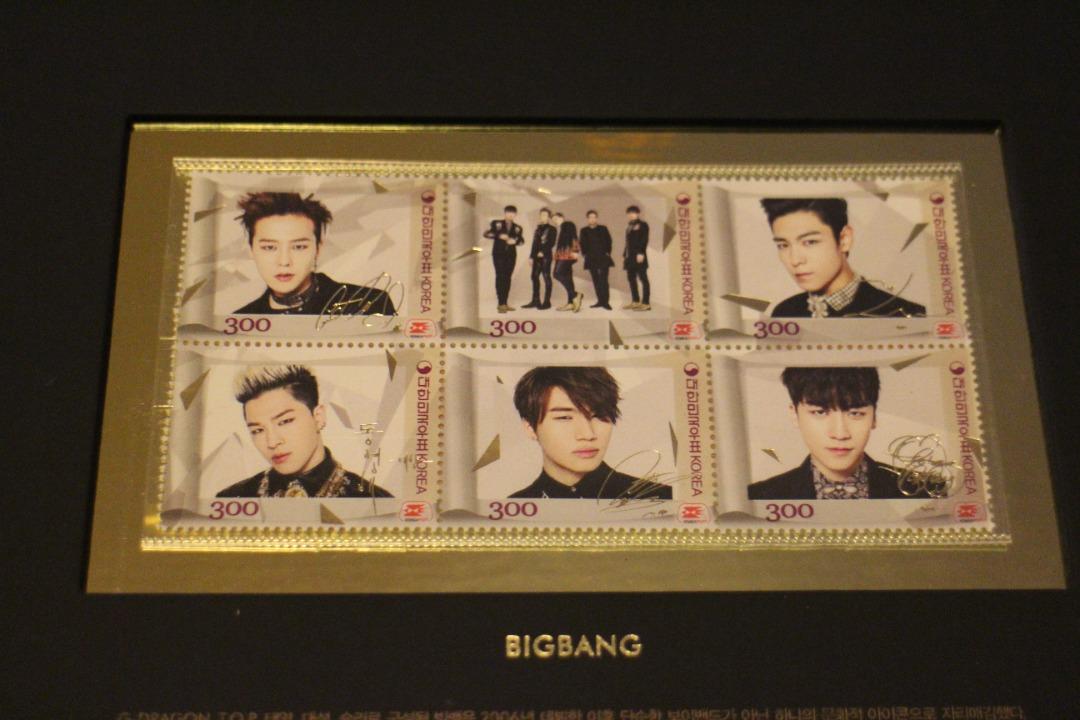 [絕版] BIGBANG 18K金紀念郵票 Special Stamp Set (Gold Edition) (Limited Edition), 興趣及遊戲, 收藏品及紀念品, 明星周邊 ...