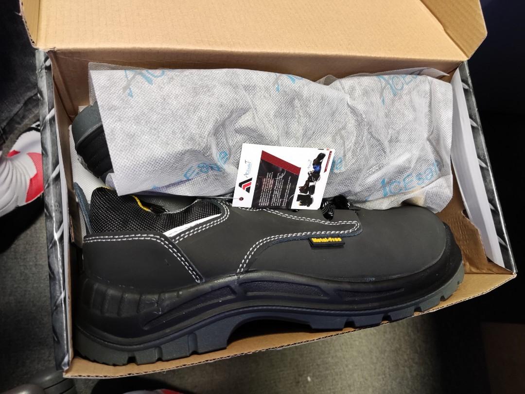 ACEsafe Safety Boot Euro 43, Men's Fashion, Footwear, Boots on Carousell