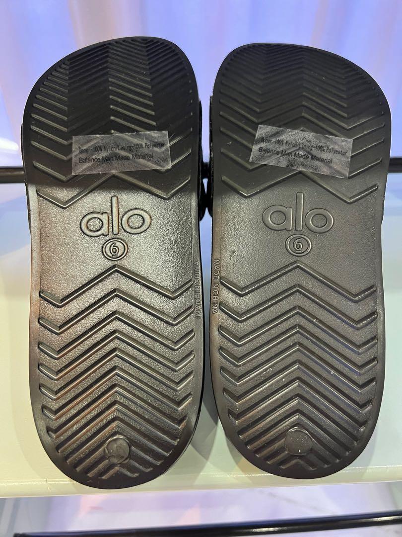 Alo Yoga Cloud It Slide, Women's Fashion, Footwear, Flipflops and ...