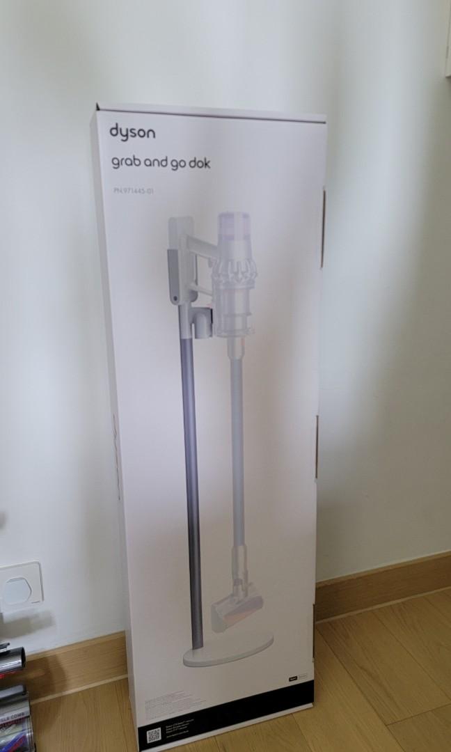 Dyson grab and go dok, 家庭電器, 吸塵機 ＆ 家居清潔電器 - Carousell