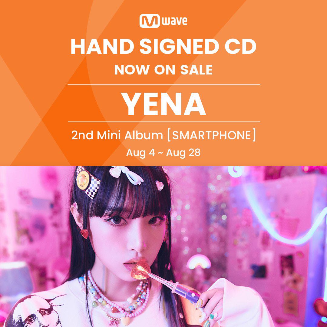 [GO/PO] YENA [Smartphone] MWAVE SIGNED ALBUM, Hobbies & Toys ...