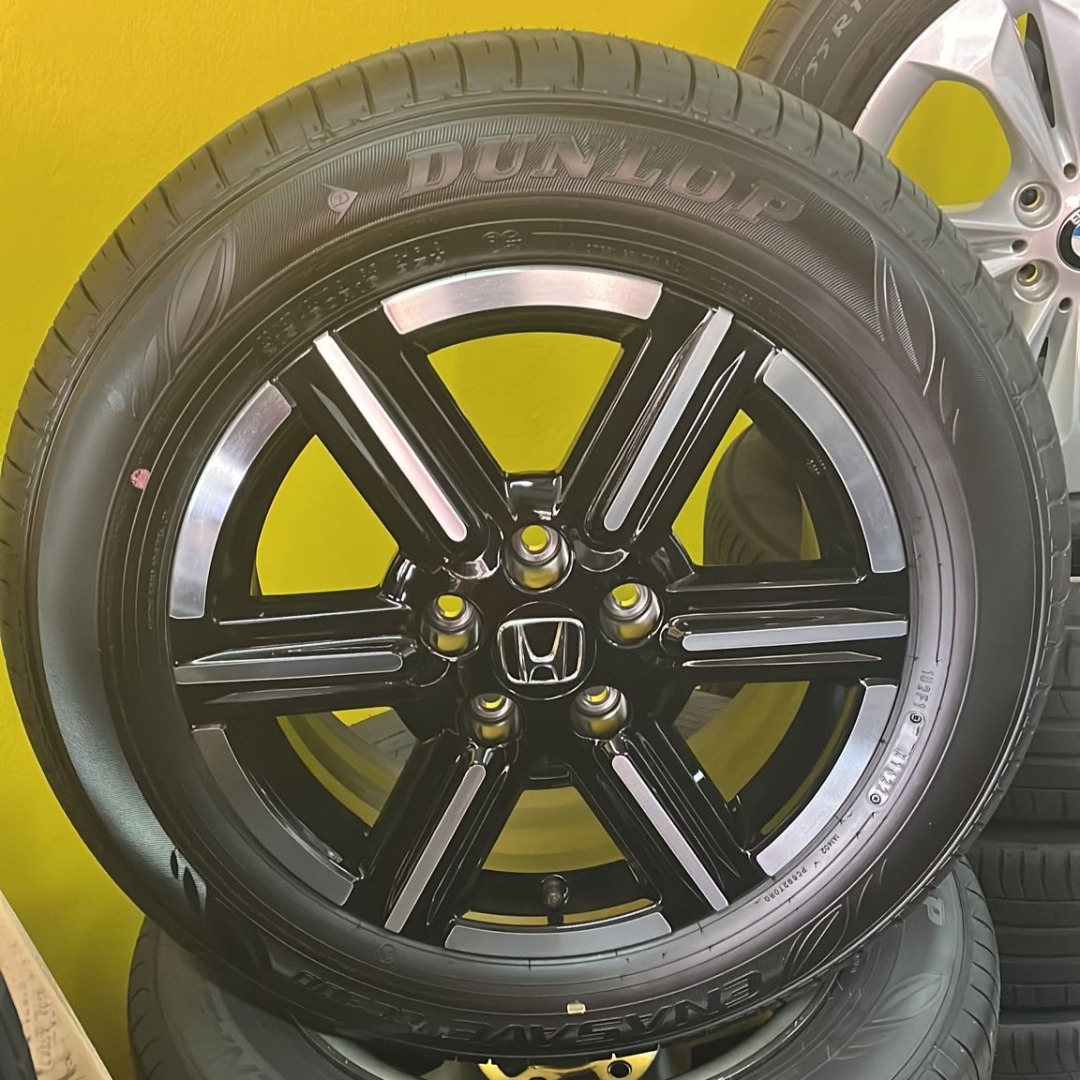 Honda Original rims & Dunlop tyres, Car Accessories, Tyres & Rims on ...