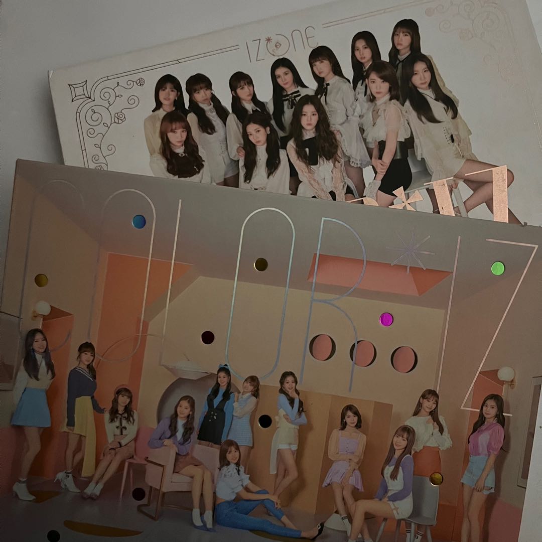 IZONE Coloriz Album pb + cd only hitomi cd plate, Hobbies & Toys ...