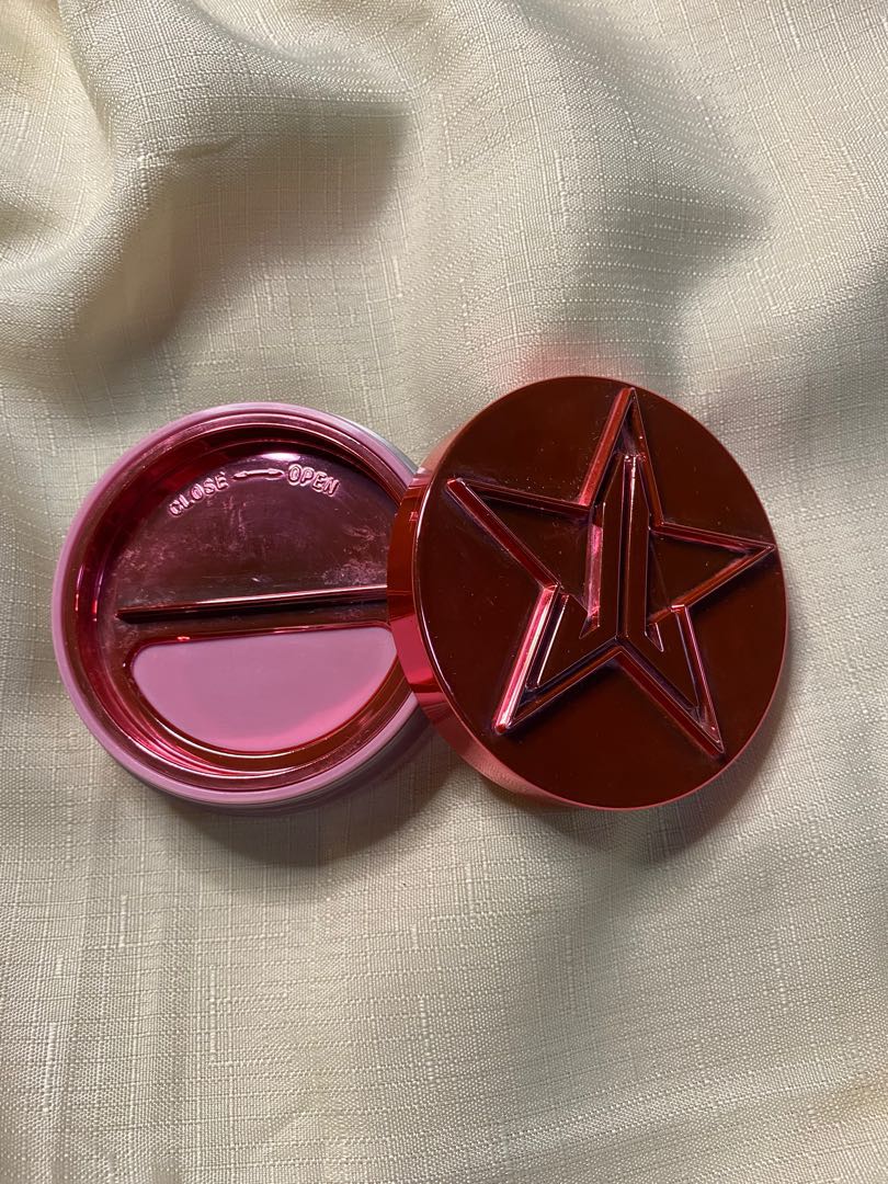 Jeffree Star setting powder in translucent & AOA loose powder in banana ...