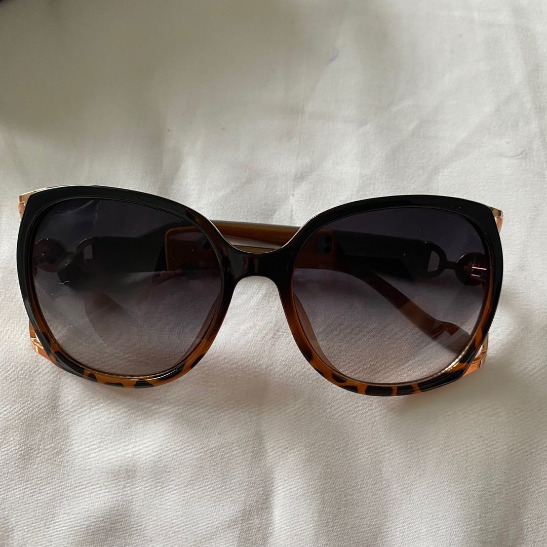 Jessica Simpson Sunglasses, Women's Fashion, Watches & Accessories ...