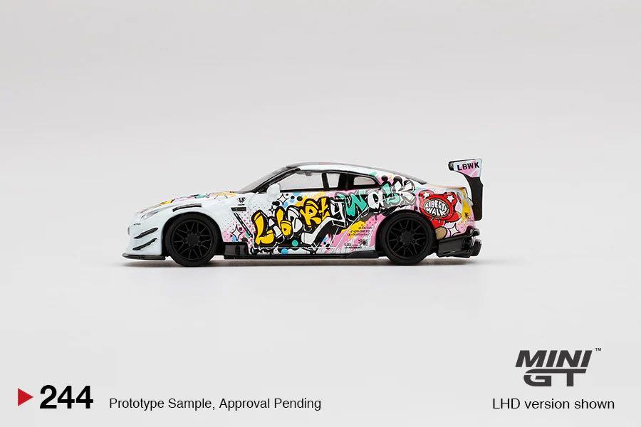 MINIGT #244 LBWK Kuma Graffiti Nissan GTR R35, Hobbies & Toys, Toys ...