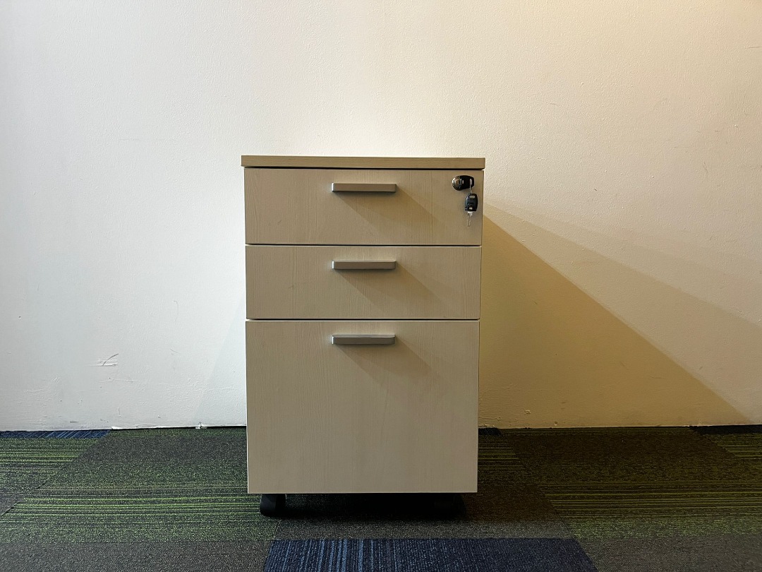 Mobile Pedestal with Key, Furniture & Home Living, Furniture, Shelves ...