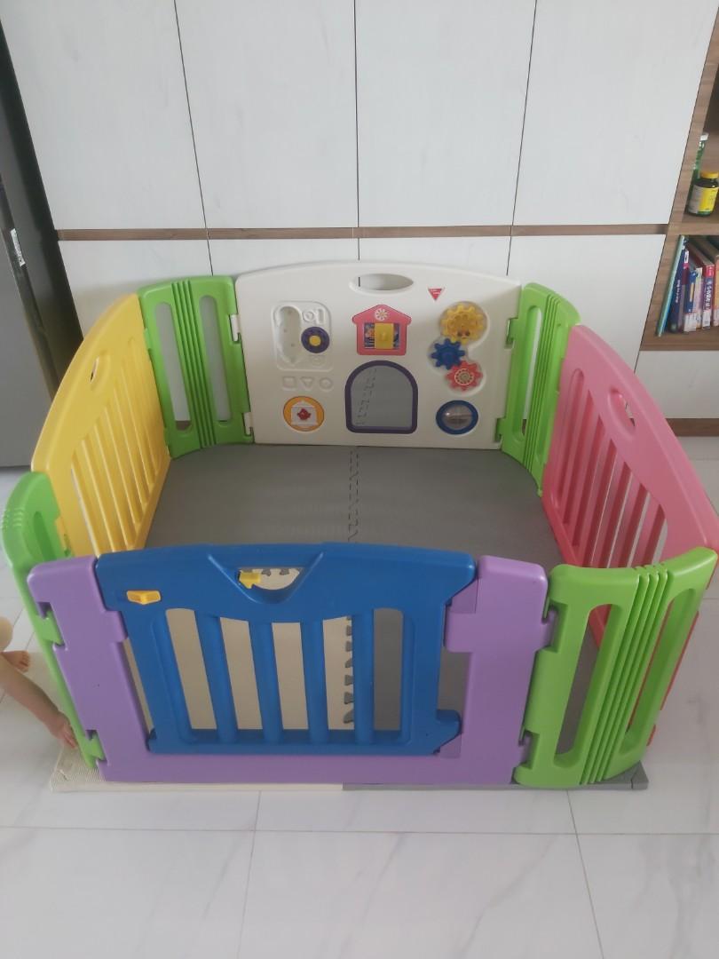 Nihon ikuji 4-panel play yard / playpen + free 3cm-thick 1.8m x 1.9m ...