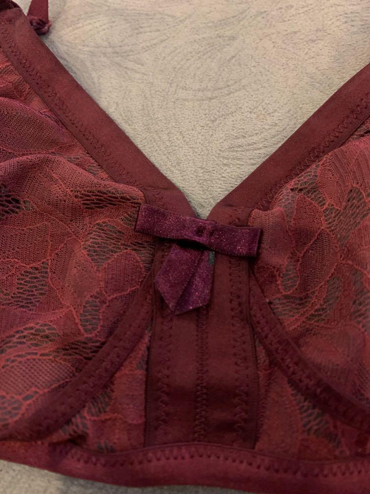 Playtex soft cup bra size 90B or 34B, Women's Fashion, Undergarments ...