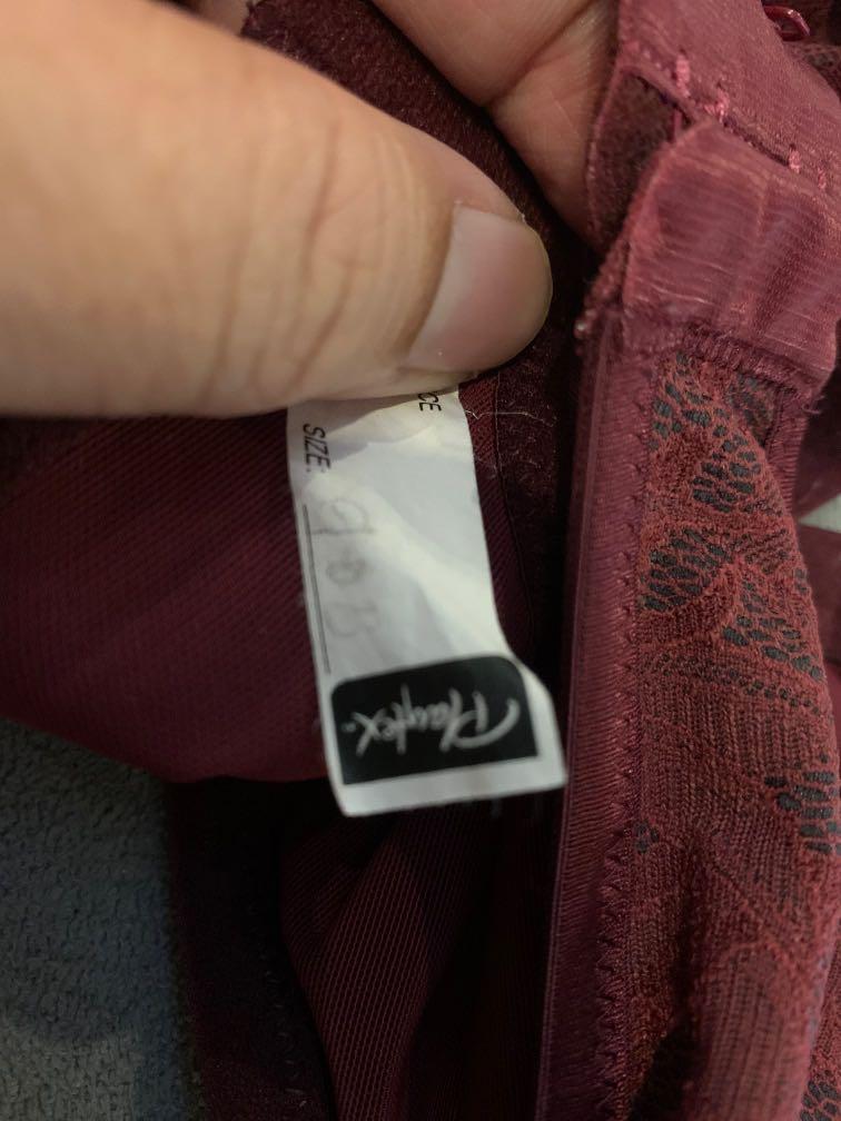 Playtex soft cup bra size 90B or 34B, Women's Fashion, Undergarments ...