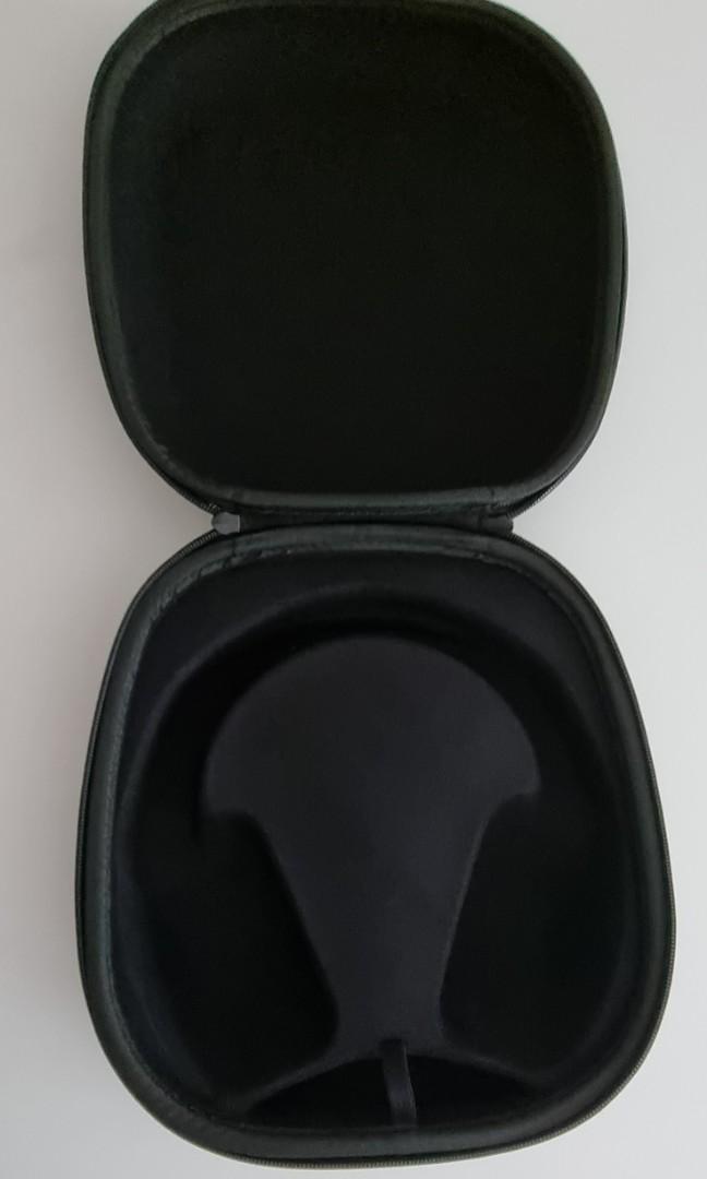 Razer Headset Case, Audio, Headphones & Headsets on Carousell