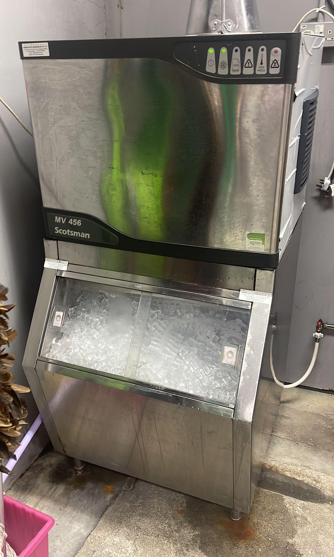 Scotsman Ice Maker 240KG/24HR with New S/S Ice Bin, TV & Home ...