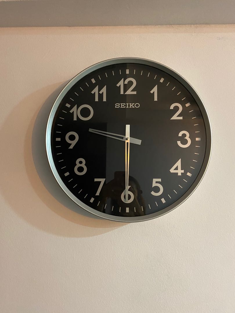 Seiko wall clock, Furniture & Home Living, Home Decor, Clocks on Carousell