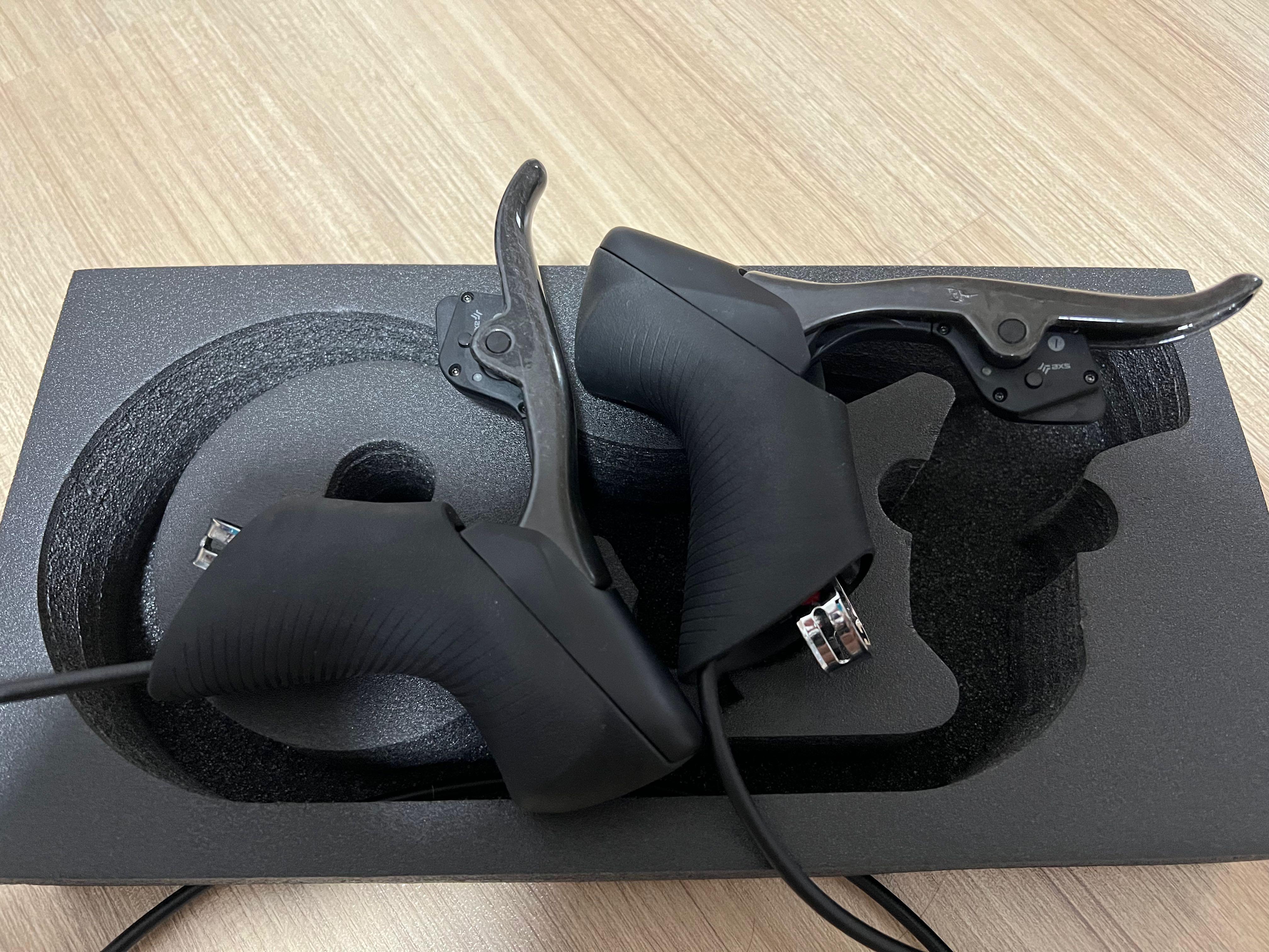 Sram Red Disc Axs 12 speed shifter , Sports Equipment, Bicycles & Parts ...