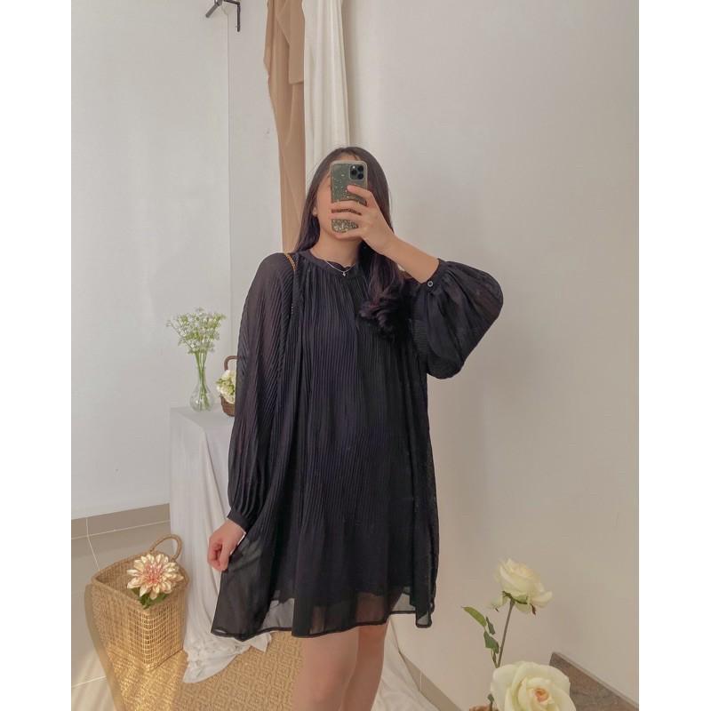 Suga Pleated Dress in Black - Kanon Basics, Fesyen Wanita, Pakaian ...