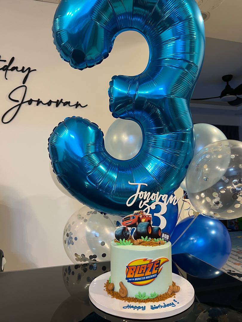 Topper Jonovan is 3, Hobbies & Toys, Stationery & Craft, Occasions ...