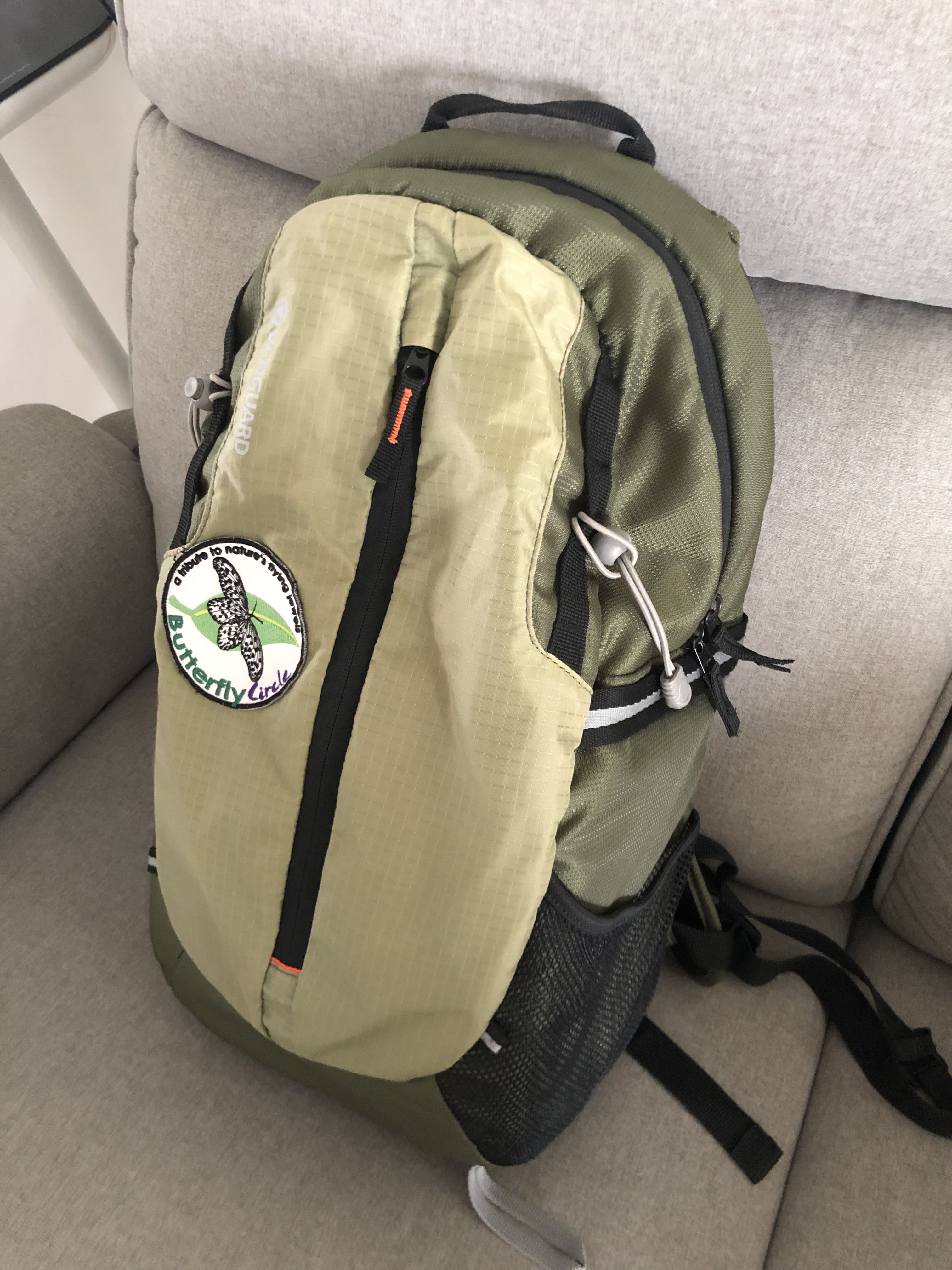 Vanguard Camera backpack, Men's Fashion, Bags, Backpacks on Carousell