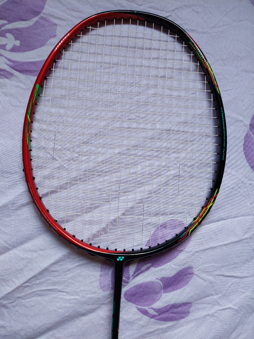 Yonex Astrox 88 D (First Generation), Sports Equipment, Sports & Games ...