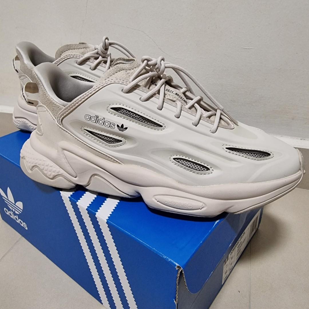 adidas Ozweego Celox, Men's Fashion, Footwear, Sneakers on Carousell