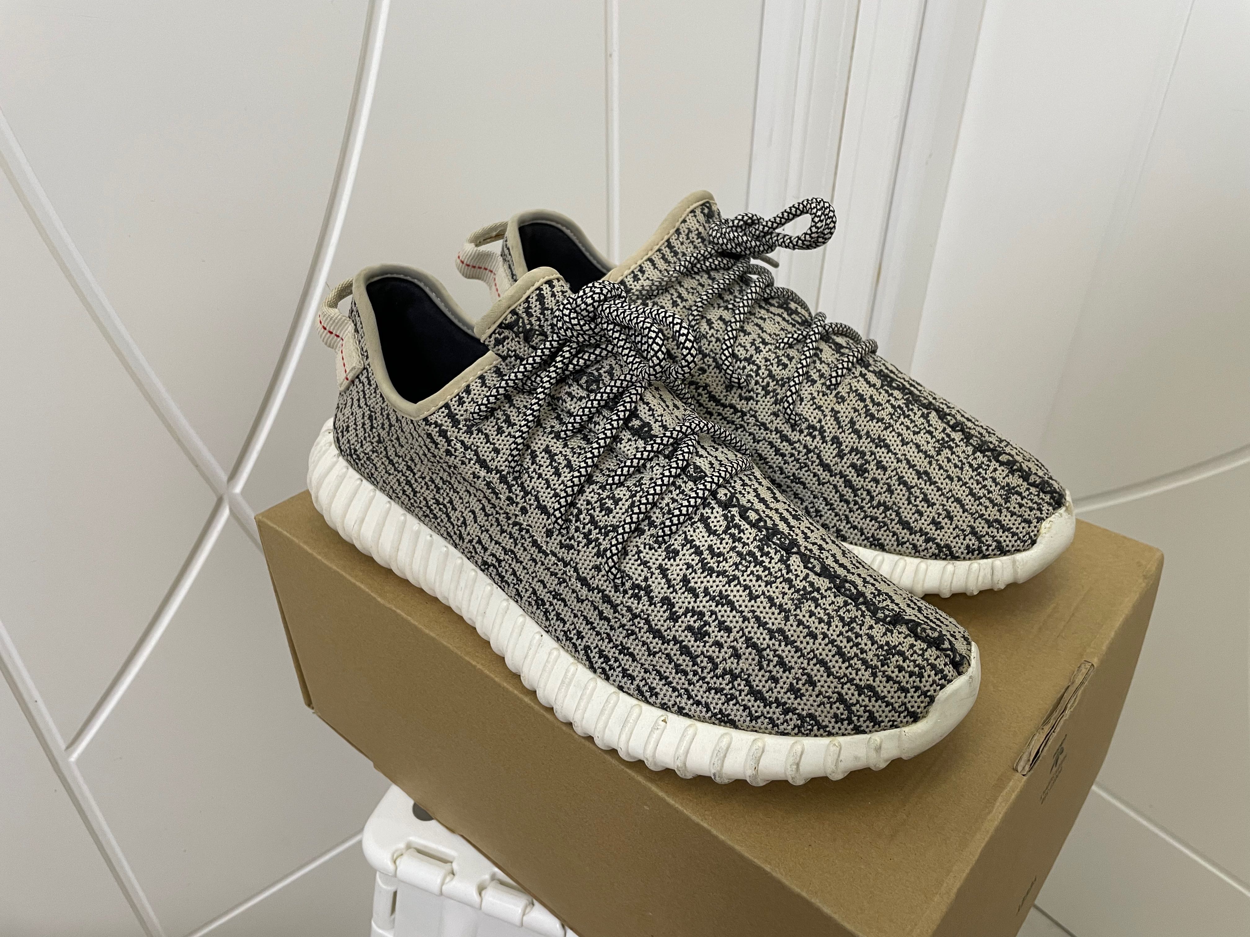 Adidas Yeezy v1 turtle dove td 1.0, 男裝, 鞋, 波鞋 - Carousell