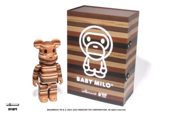 bearbrick milo wood 400% bape, 興趣及遊戲, 玩具 & 遊戲類 - Carousell