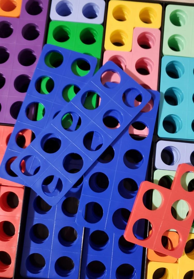 Box of 80 numicon shapes, 興趣及遊戲, 玩具 & 遊戲類 - Carousell