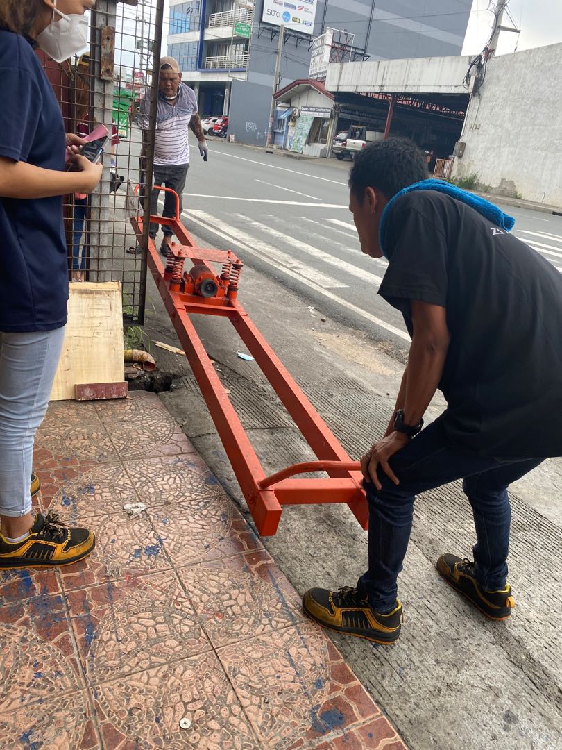 Brand New Concrete Screeder 13Ft, Commercial & Industrial, Construction ...