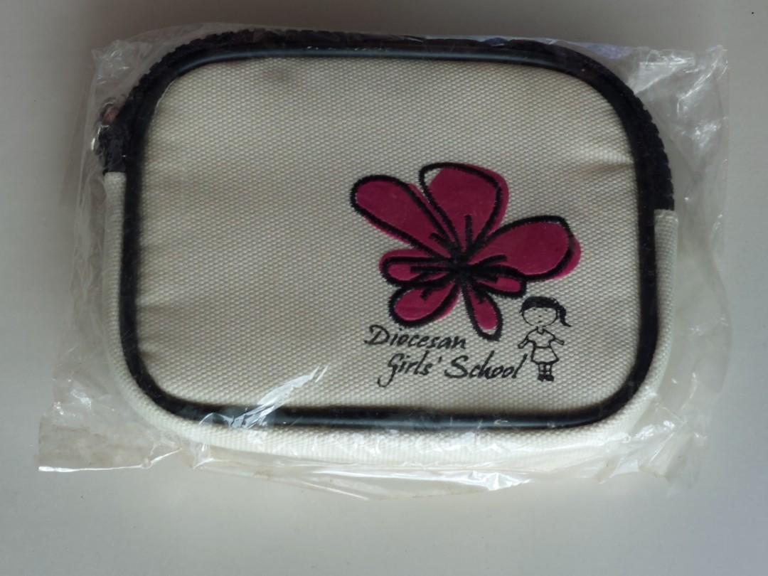 *DGS souvenir purse / sticker #拔萃女書院 #女拔 #拔萃女校 #DGS #Diocesan Girls ...