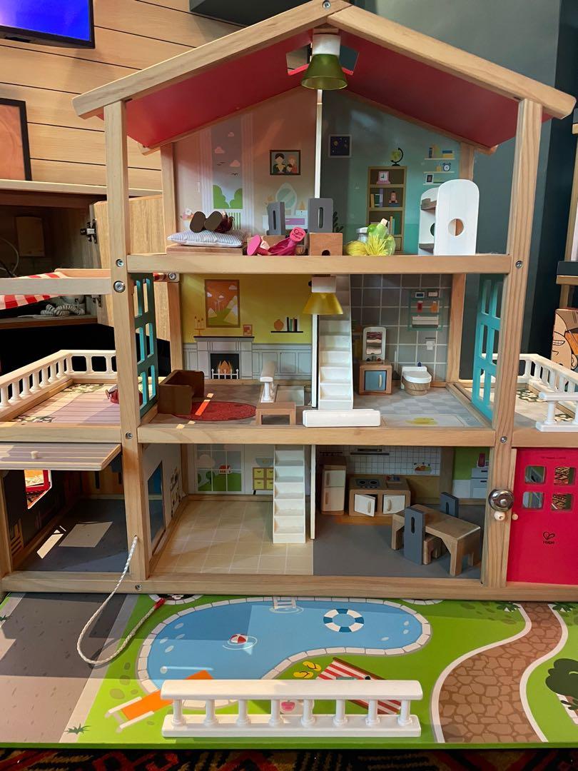 Hape Wood Dollhouse with Dolls and Furniture, Hobbies & Toys, Toys ...