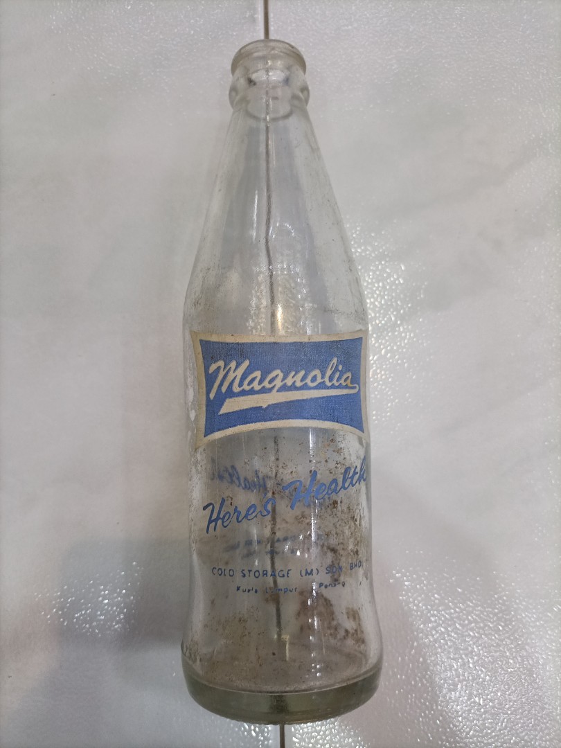 Magnolia bottle, Hobbies & Toys, Memorabilia & Collectibles, Vintage ...