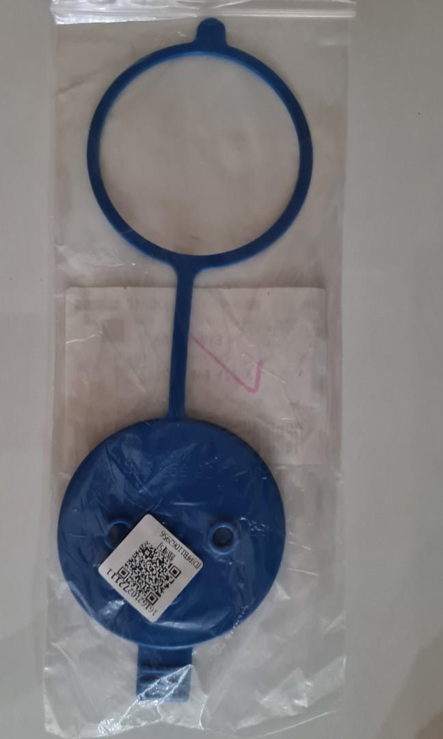 Mercedes-benz washer tank cap, Car Accessories, Car Workshops ...