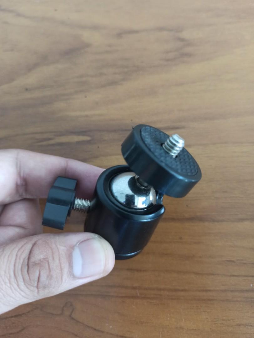 Mini 360 Swivel Ballhead 1/4", Photography, Cameras on Carousell
