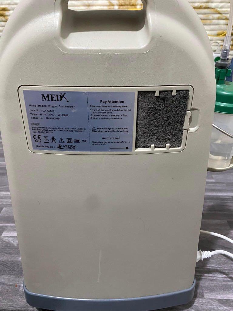 Oxygen Concentrator (1month old), Health & Nutrition, Medical Supplies ...
